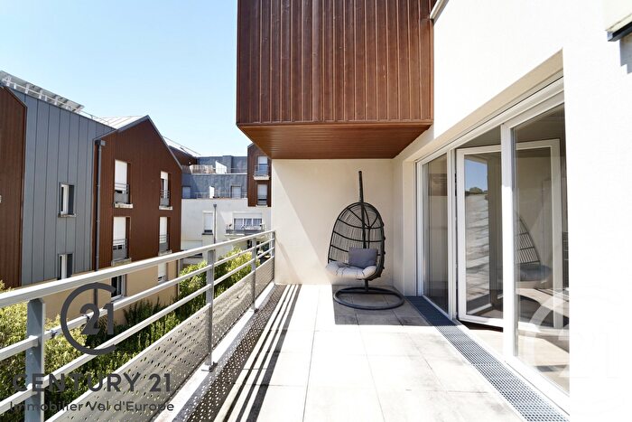 Appartement 3 pièces à Champs-sur-Marne, Centre-ville, à vendre