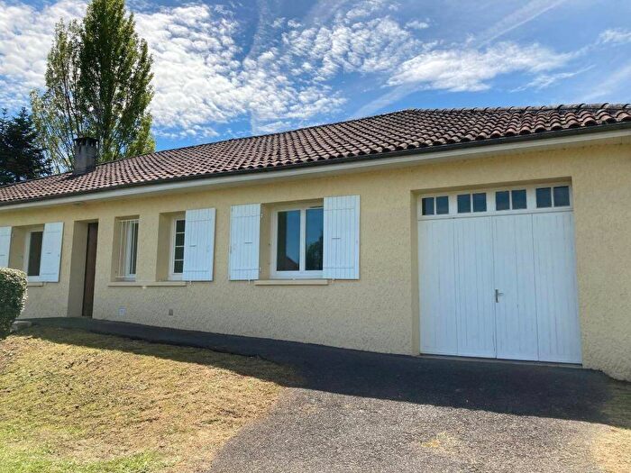 Maison 5 pièces à Est, Trélissac, à louer