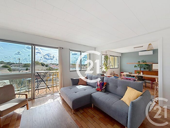 Appartement 4 pièces à vendre à Cognac, Champ de Foire