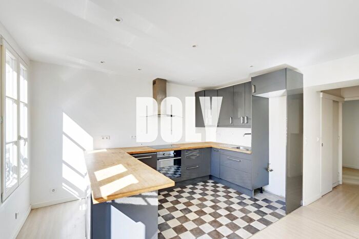 Appartement à vendre - Paris e , Montmartre, Sacré Coeur, Abbesses - 3 pièces - 2 chambres