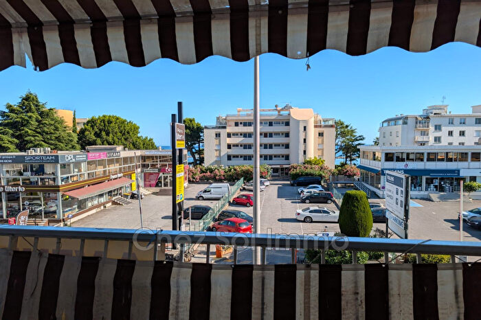 Appartement 2 pièces à vendre - Saint-Laurent-du-Var, Bord de Mer, Port de Plaisance
