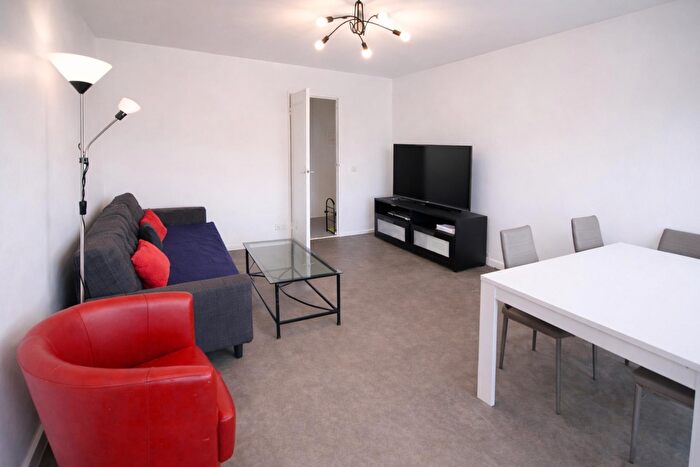 Appartement à vendre - Clermont-Ferrand, Croix de Neyrat - 3 pièces - 2 chambres