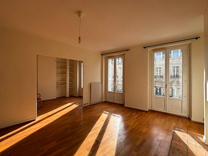 Appartement à louer - Centre ville, Bordeaux - 5 pièces - 4 chambres