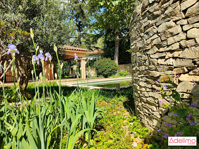 Maison à vendre - Nîmes - 5 pièces - 3 chambres