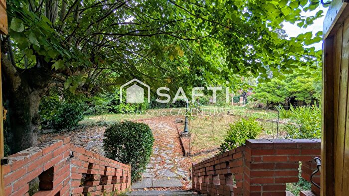 Maison à vendre - Simorre - 8 pièces - 5 chambres