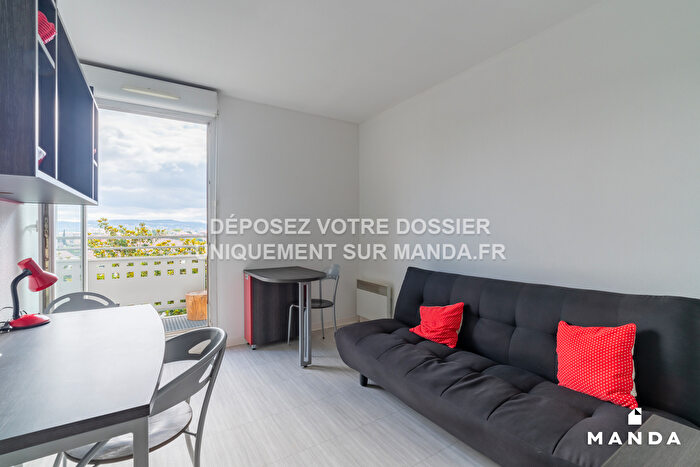 Appartement à louer - Aix-en-Provence, Jas de Bouffan - 1 pièce