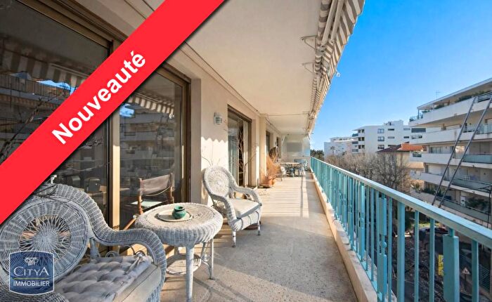 Appartement 4 pièces à vendre - Cannes, Pointe Croisette