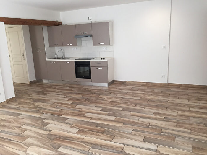 Solliès-Toucas : Appartement 3 pièces à louer