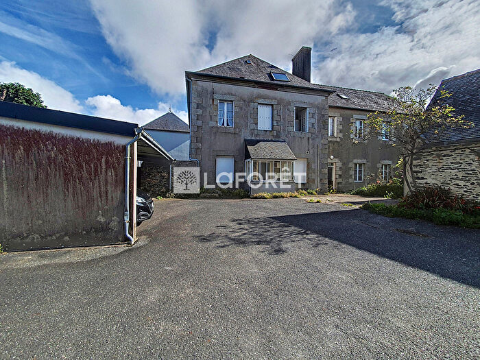 Maison à vendre - Pleyber-Christ - 18 pièces - 14 chambres