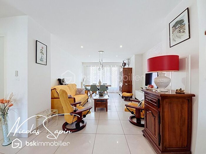 Appartement 3 pièces à Grenoble, Bajatière, à vendre