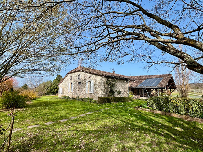 Maison 5 pièces à Pinel-Hauterive, à vendre