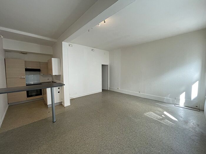 Metz, Ancienne ville : Appartement 1 pièce à louer