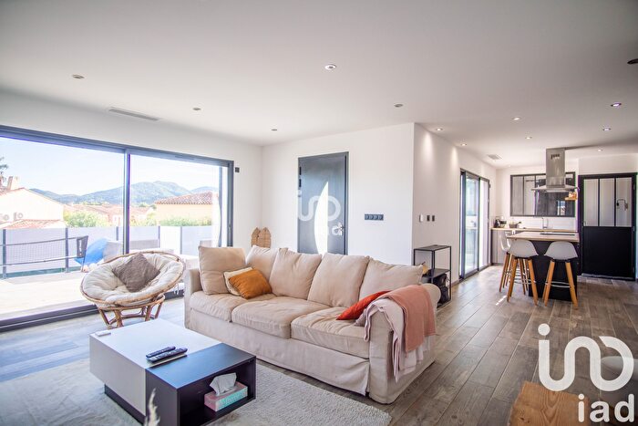 Maison à vendre - Roquebrune-sur-Argens, Les Fourques, Le Défens, Les Quatre Chemins - 4 pièces - 3 chambres