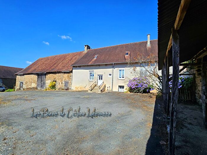 Maison à vendre - La Coquille - 4 pièces - 3 chambres