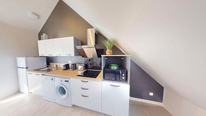 Appartement à louer - Centre Ancien, Rodez - 2 pièces - 1 chambre