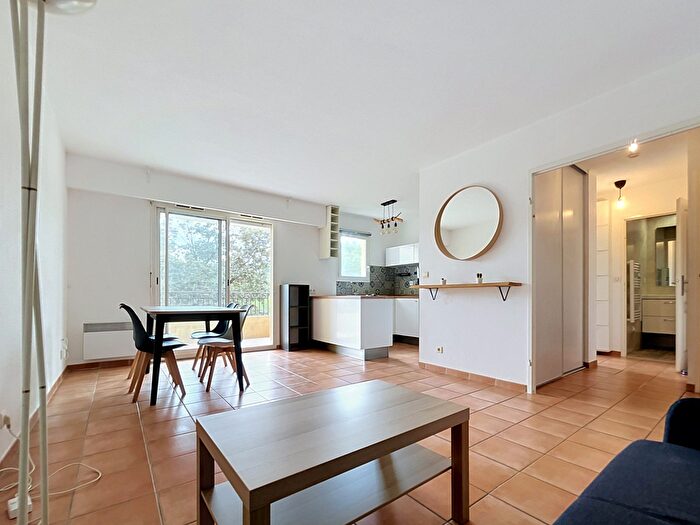 Mougins, Le Haut, Bréguières - Appartement 2 pièces à louer