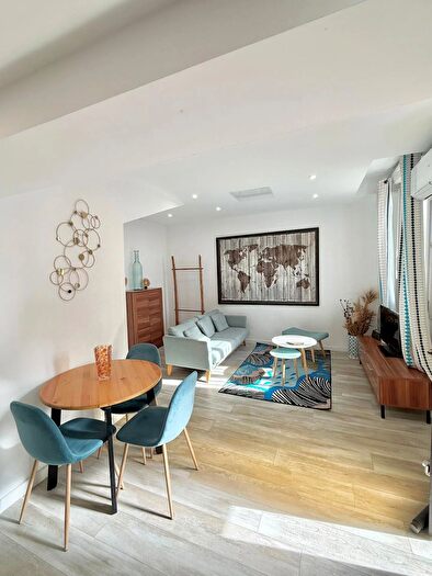 Appartement à louer - Nîmes, Jean Jaurès - 3 pièces - 2 chambres