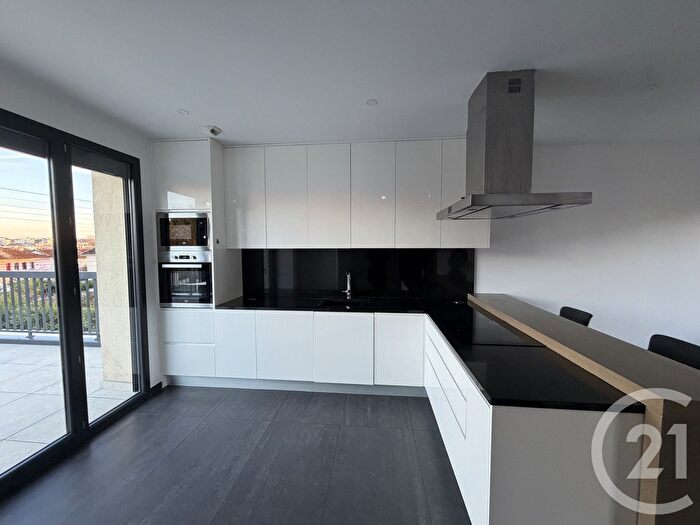 Maison à louer - Villefranche-sur-Saône, Nord Est - 5 pièces - 4 chambres