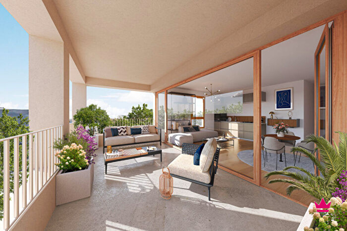 Appartement à vendre - Vaulx-en-Velin, Village - 5 pièces - 4 chambres