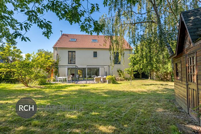 Montfort-l'Amaury - Maison 9 pièces à louer