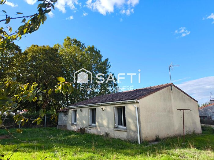 Vergné - Maison 3 pièces à vendre