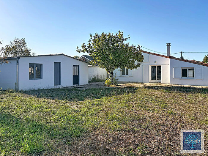 Maison 4 pièces à Montendre, à vendre