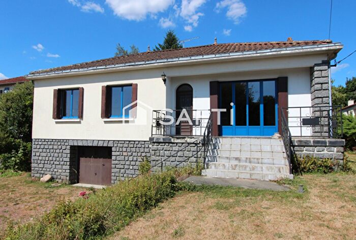 Maison à vendre - La Châtaigneraie - 5 pièces - 3 chambres
