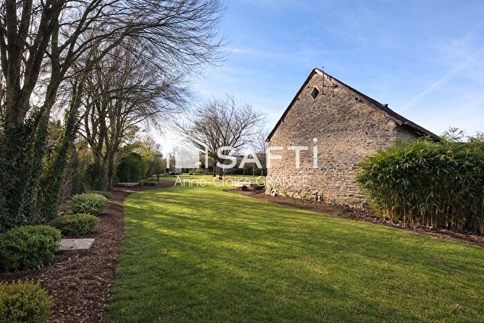 Maison à vendre - Assé-le-Boisne - 6 pièces - 4 chambres