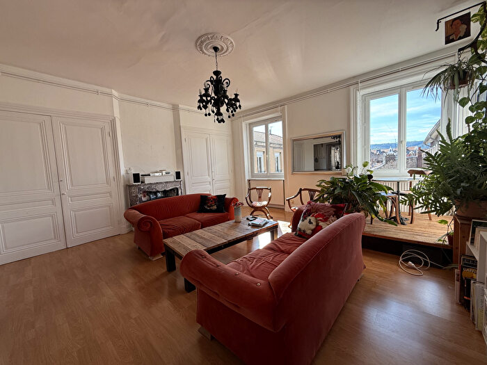 Appartement à vendre - Saint-Étienne, Centre-ville, Peuple, Chavanelle - 5 pièces - 3 chambres