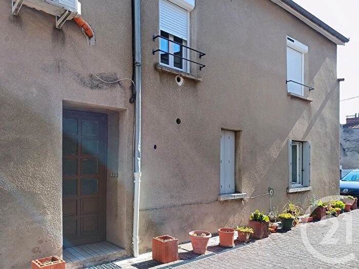 Aigueperse : Appartement 3 pièces à louer