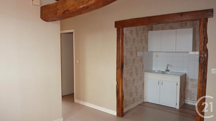 Appartement 2 pièces à Chef-Boutonne, à louer