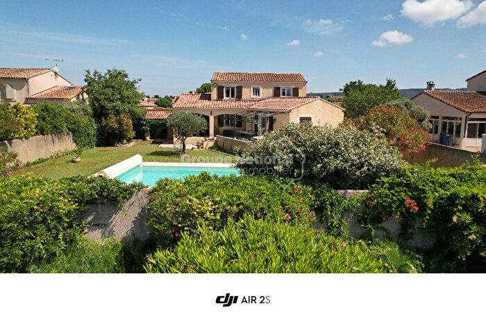 Maison à vendre - Fontvieille - 8 pièces - 6 chambres