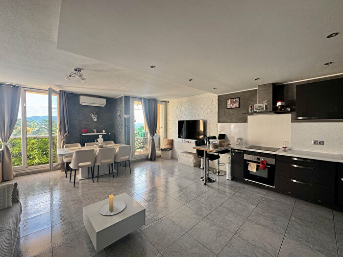 Appartement à vendre - Marseille e , Saint-Mitre - 4 pièces - 3 chambres