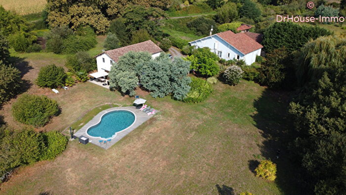 Maison 9 pièces à vendre à Mugron