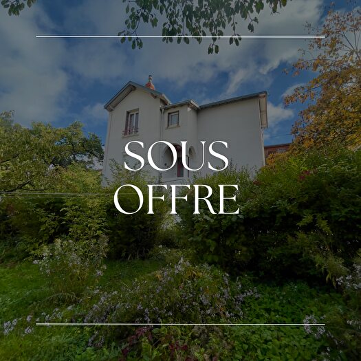 Maison à vendre - Clermont-Ferrand, Jaude, Fontgiève Saint-Alyre - 4 pièces - 3 chambres