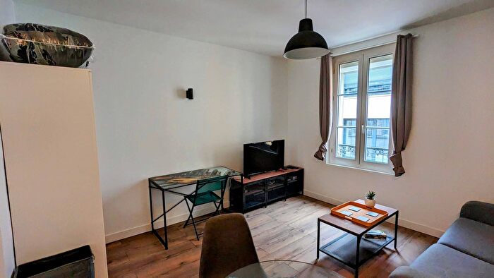 Appartement 1 pièce à louer - Saint-Ouen, Rosiers, Les Puces