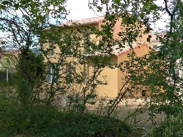 Caumont-sur-Durance : Maison 5 pièces à louer