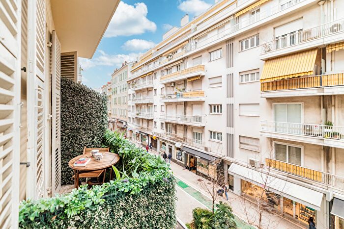 Appartement à vendre - Nice, Carré dor - 2 pièces - 1 chambre