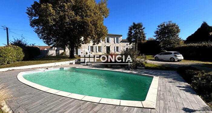 Maison à vendre - Allas-Champagne - 8 pièces - 5 chambres