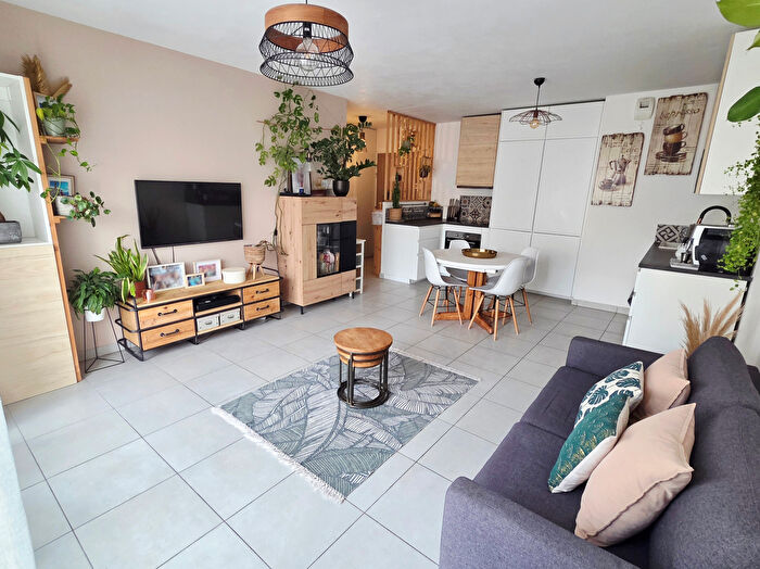 Appartement à vendre - Villeurbanne, Croix Luizet - 3 pièces - 2 chambres