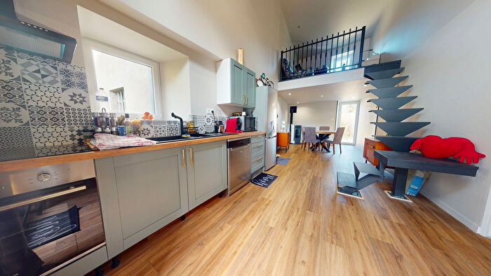 Maison à vendre - Ardes - 4 pièces - 3 chambres