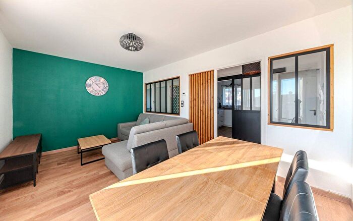 Saint Michel-Mainvaux : Appartement 3 pièces à louer