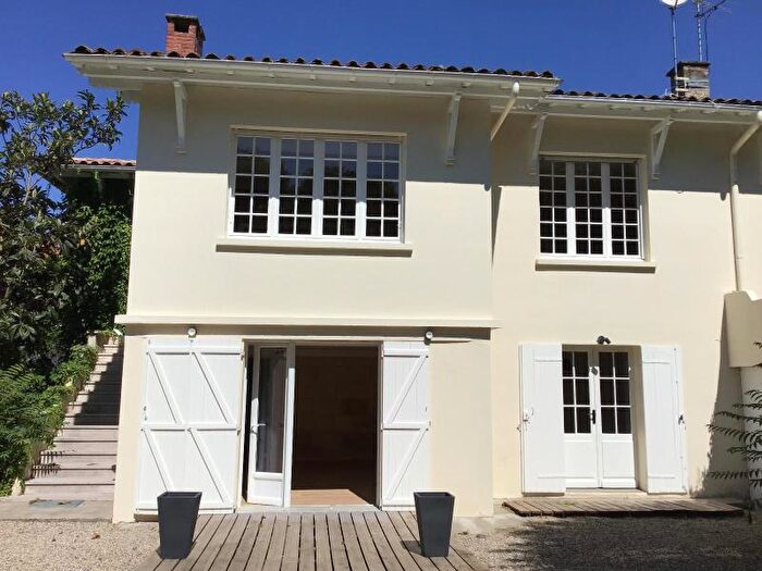 Maison à louer - Le Bouscat, La Garenne, Carnot - 6 pièces - 4 chambres