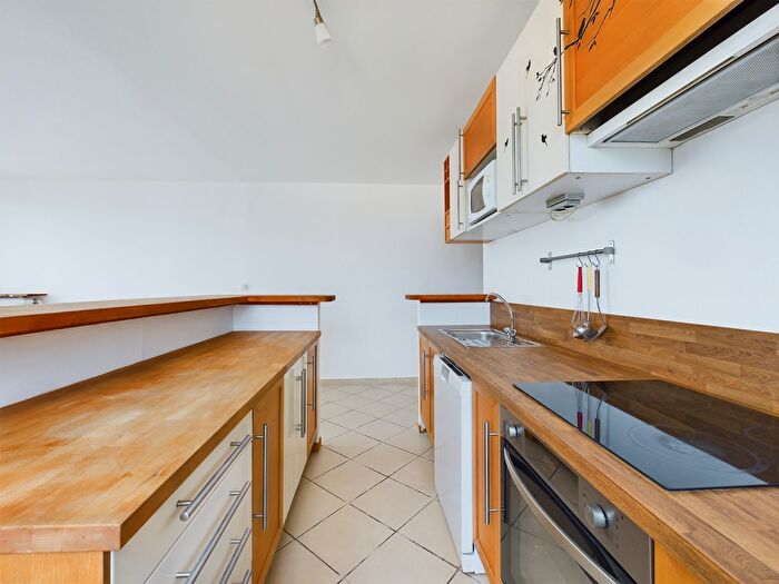 Villeurbanne, Les Poulettes : Appartement 2 pièces à louer