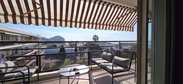 Appartement à louer - Villeneuve-Loubet, Les Hauts de Vaugrenier, Les Maurettes, Vaugrenier - 3 pièces - 2 chambres