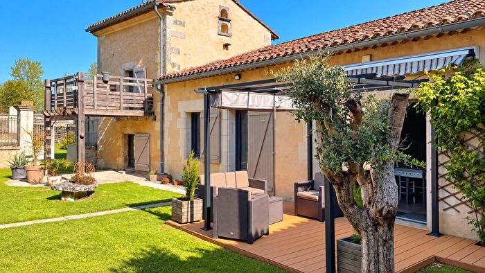 Vibrac - Maison 7 pièces à vendre