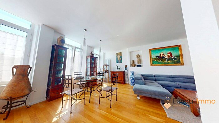 Appartement à louer - Est, Bar-sur-Aube - 6 pièces - 3 chambres