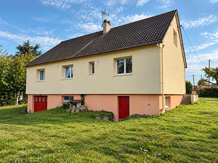 Maison 5 pièces à Saint-Lubin-des-Joncherets, à vendre