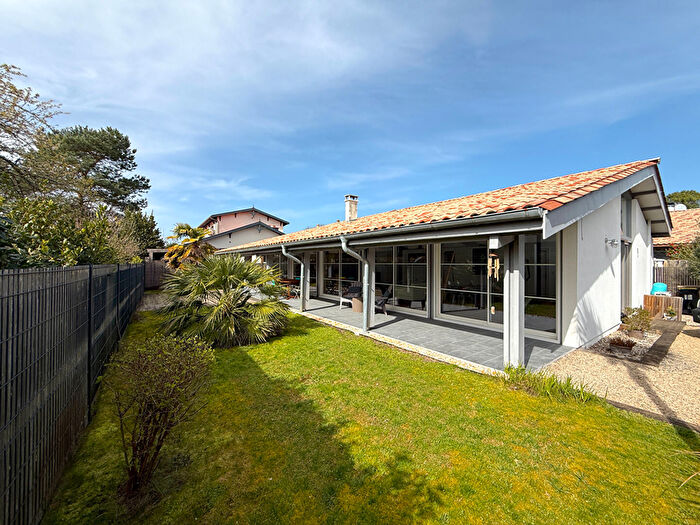 Gujan-Mestras, La Hume, Plage : Maison 6 pièces à vendre
