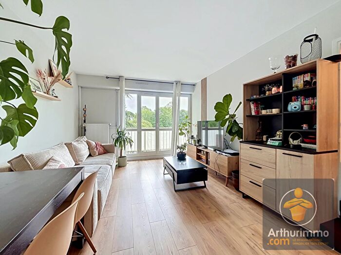 Appartement à vendre - Yerres, Bout du Monde, Camaldules, Abbaye - 3 pièces - 2 chambres